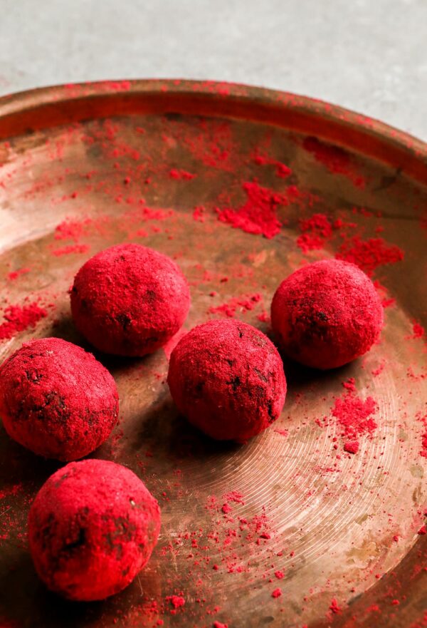 Red Velvet Protein Balls – Bondi Protein Co